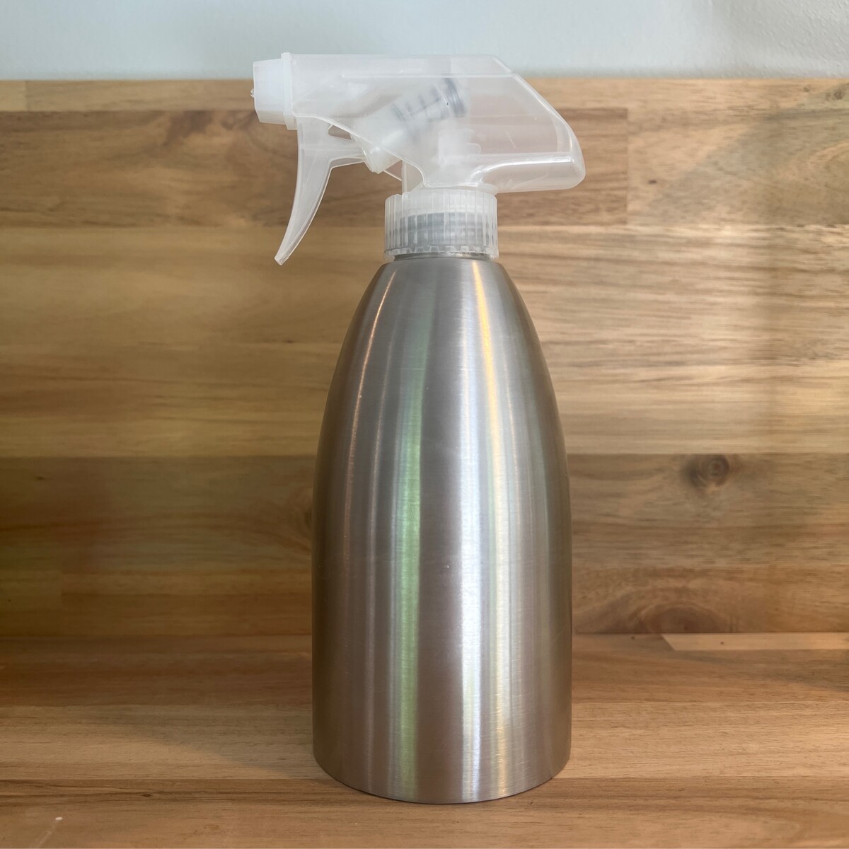 16oz Stainless Steel Bottle with Clear Spray Top | exist green